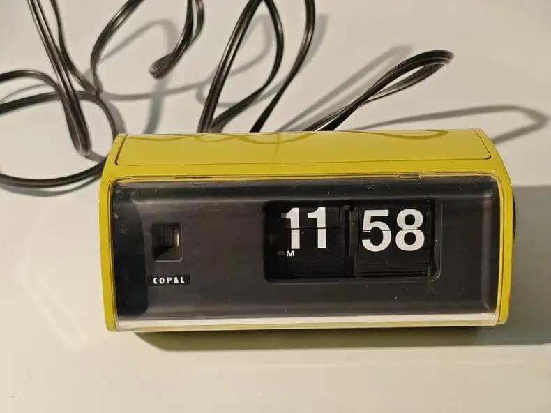 Japanese COPAL Flip Clock COPAL-222 - Time Will Flip